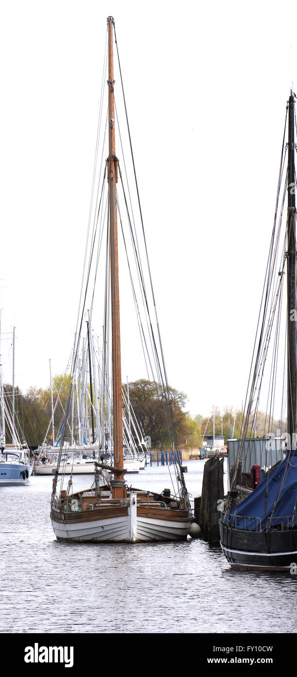 German sailing ships hi-res stock photography and images - Alamy