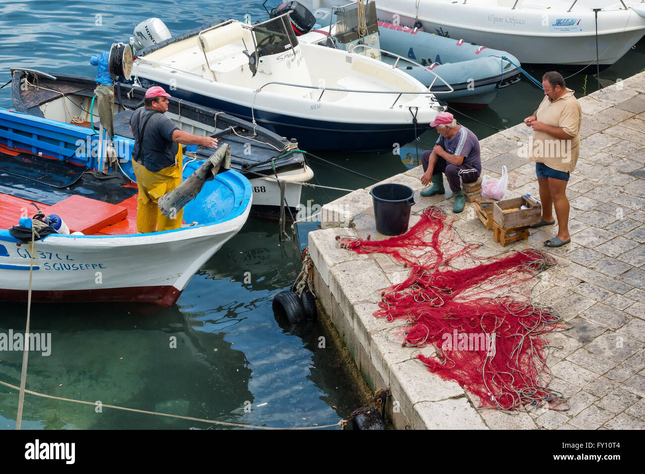 Professional fishing hi-res stock photography and images - Alamy
