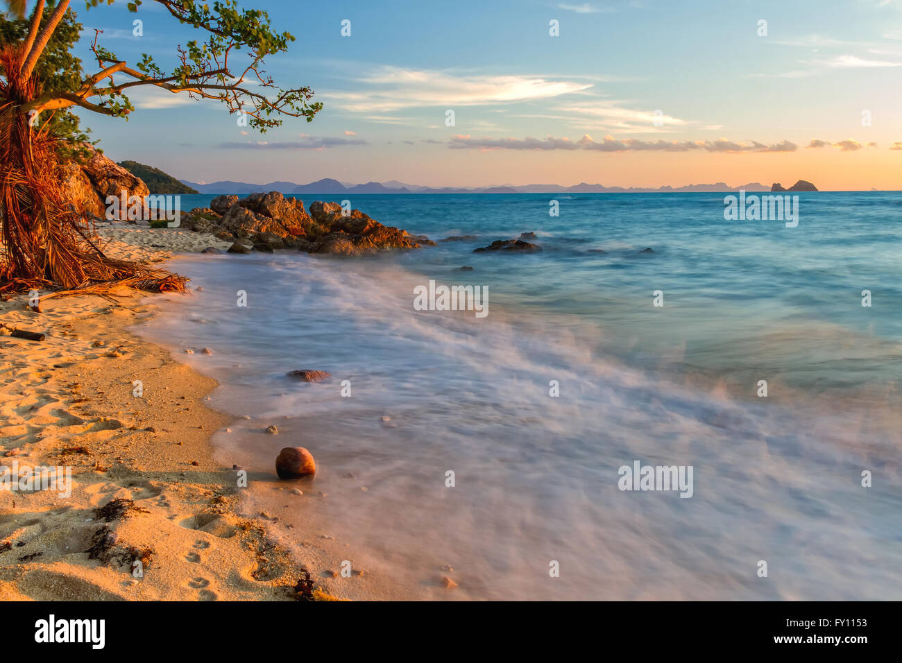 Wild beach sunset hi-res stock photography and images - Alamy