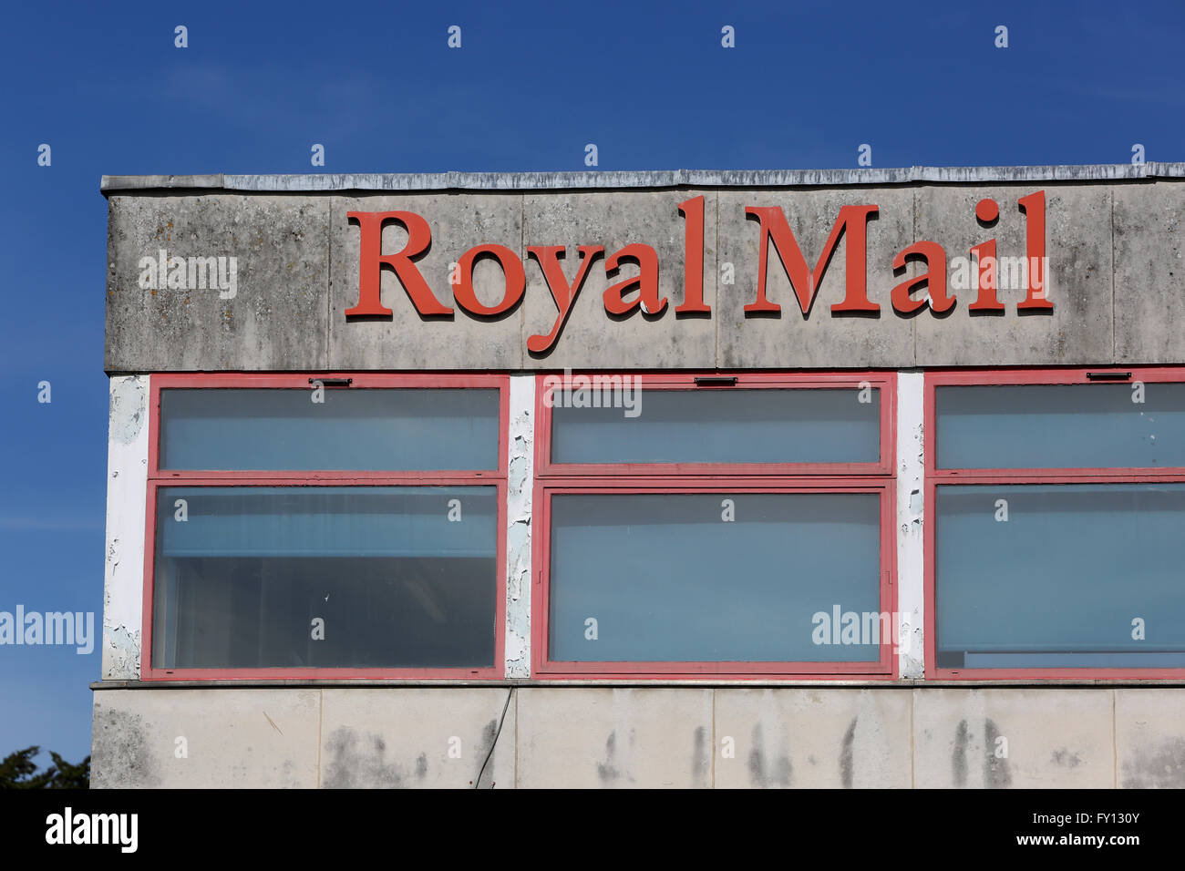 Mail building hi-res stock photography and images - Alamy