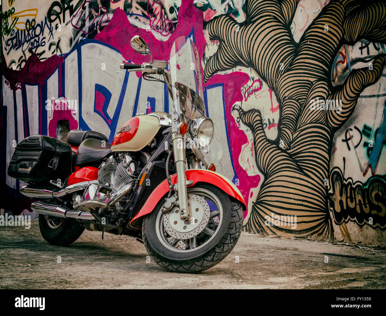 Graffiti and motorbike hi-res stock photography and images - Alamy