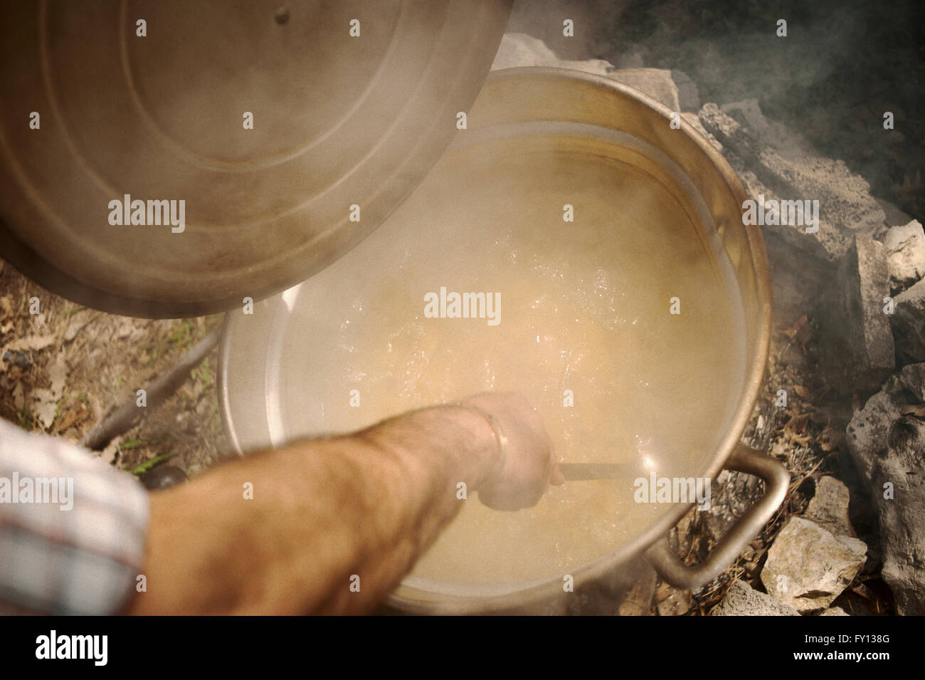 Angle ladle hi-res stock photography and images - Alamy