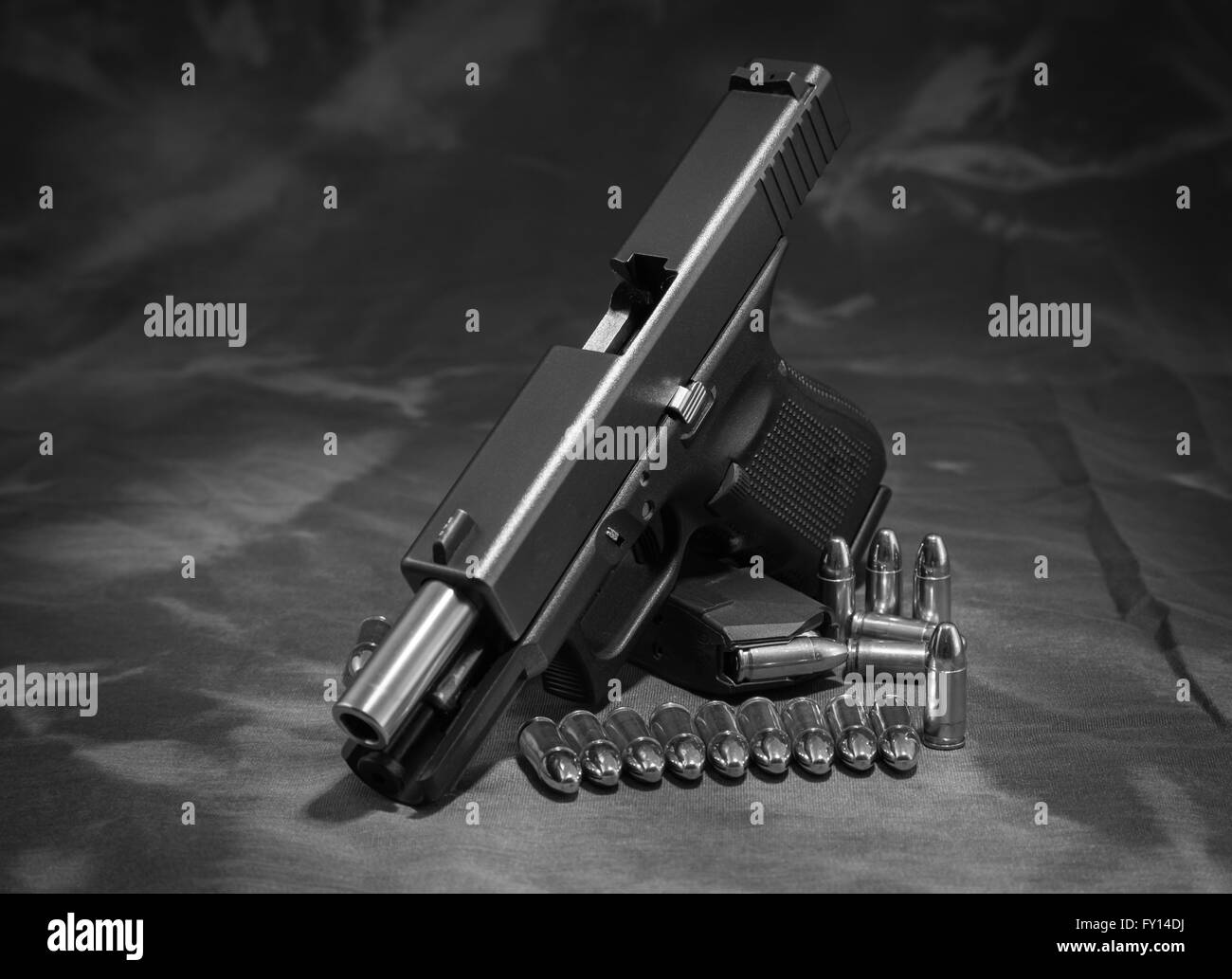 Semiautomatic gun Black and White Stock Photos & Images - Alamy