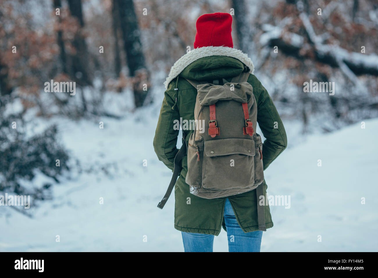 Woman field rear view hi-res stock photography and images - Alamy