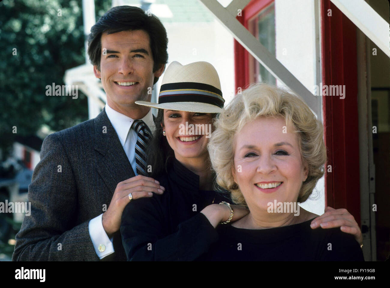 DORIS ROBERTS (born Doris May Green; November 4, 1925 - April 17, 2016 ...