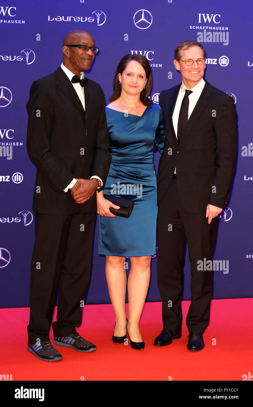Berlin, Germany. 18th Apr, 2016. Edwin Moses, Michael Müller and wife ...