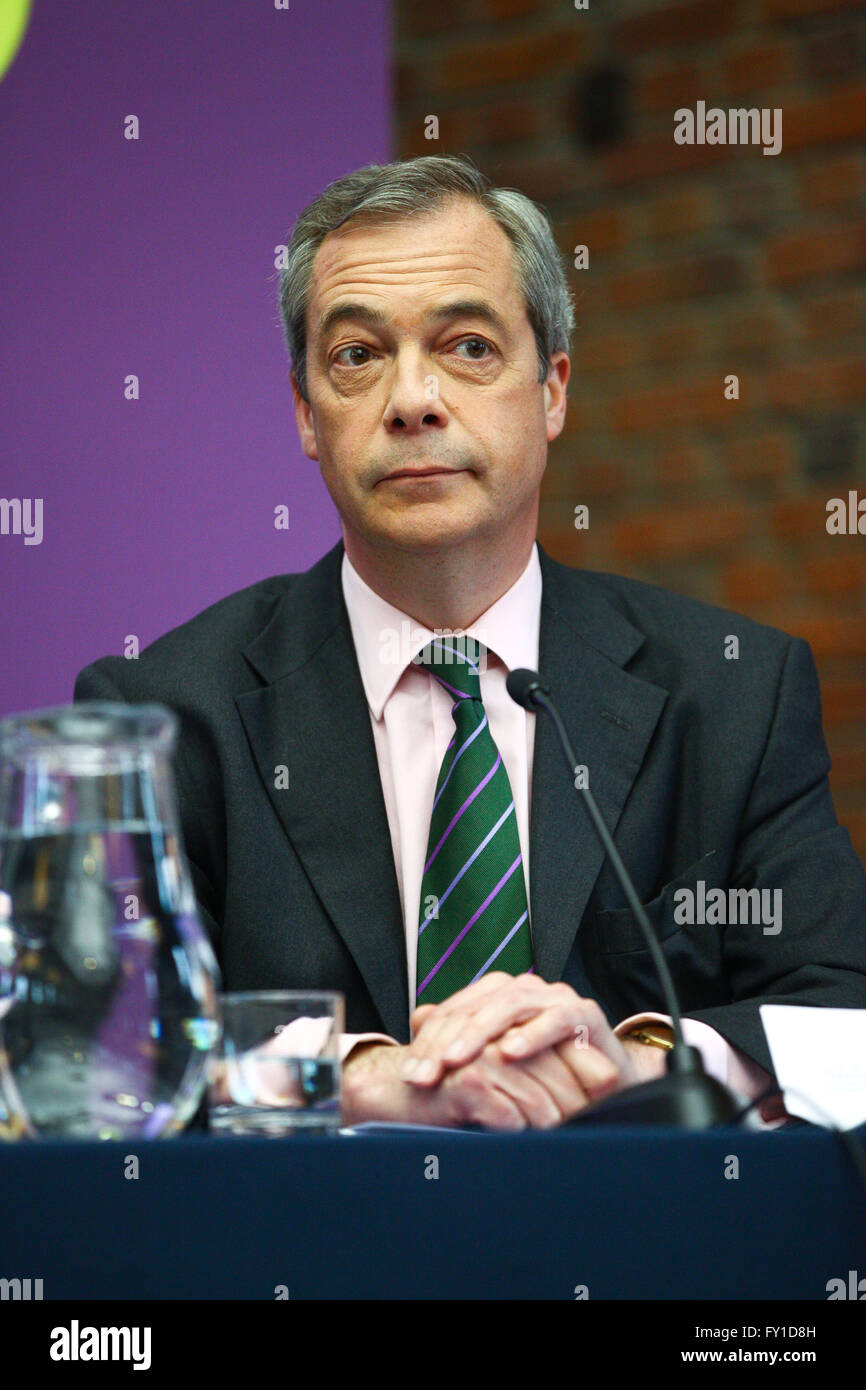 Launch manifesto in city hi-res stock photography and images - Alamy