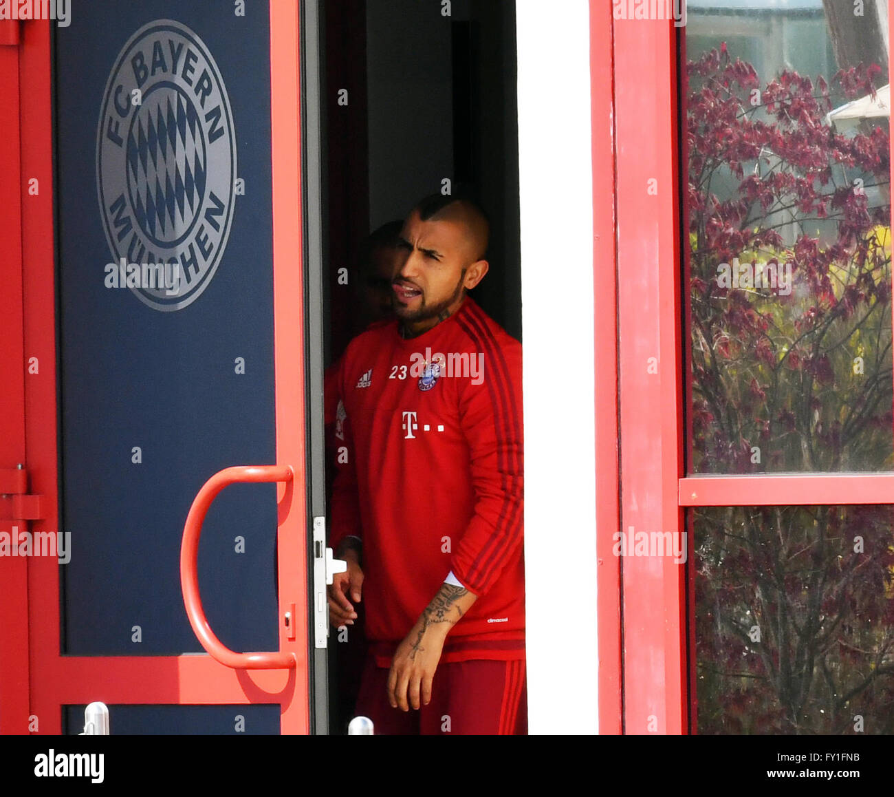 Munich, Germany. 20th Apr, 2016. Arturo Vidal arrives to an FC Bayern ...