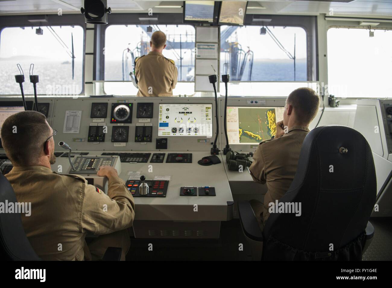 Navy Support Ship Stock Photos & Navy Support Ship Stock Images - Alamy