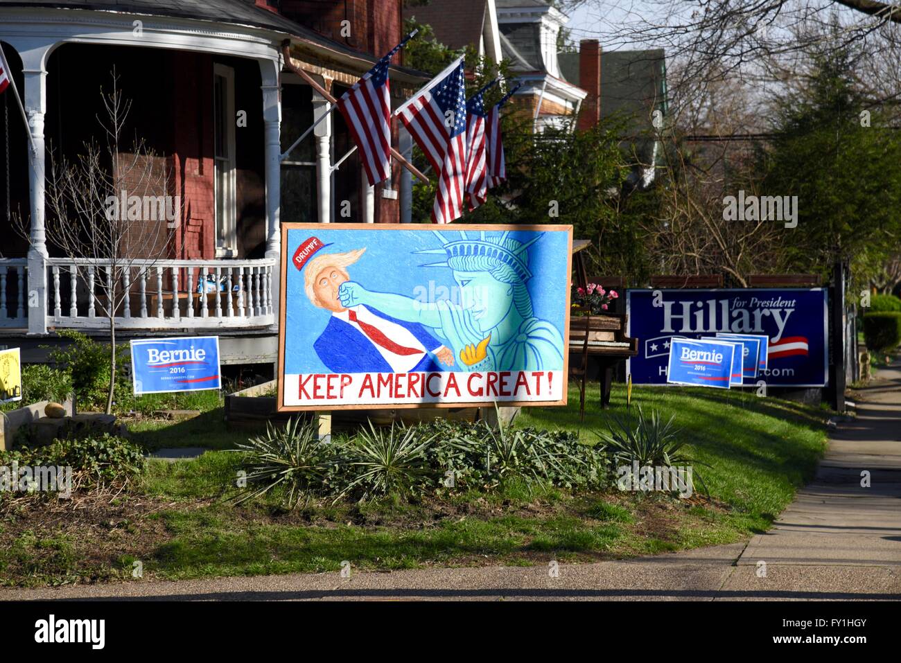 Opposing views hi-res stock photography and images - Alamy