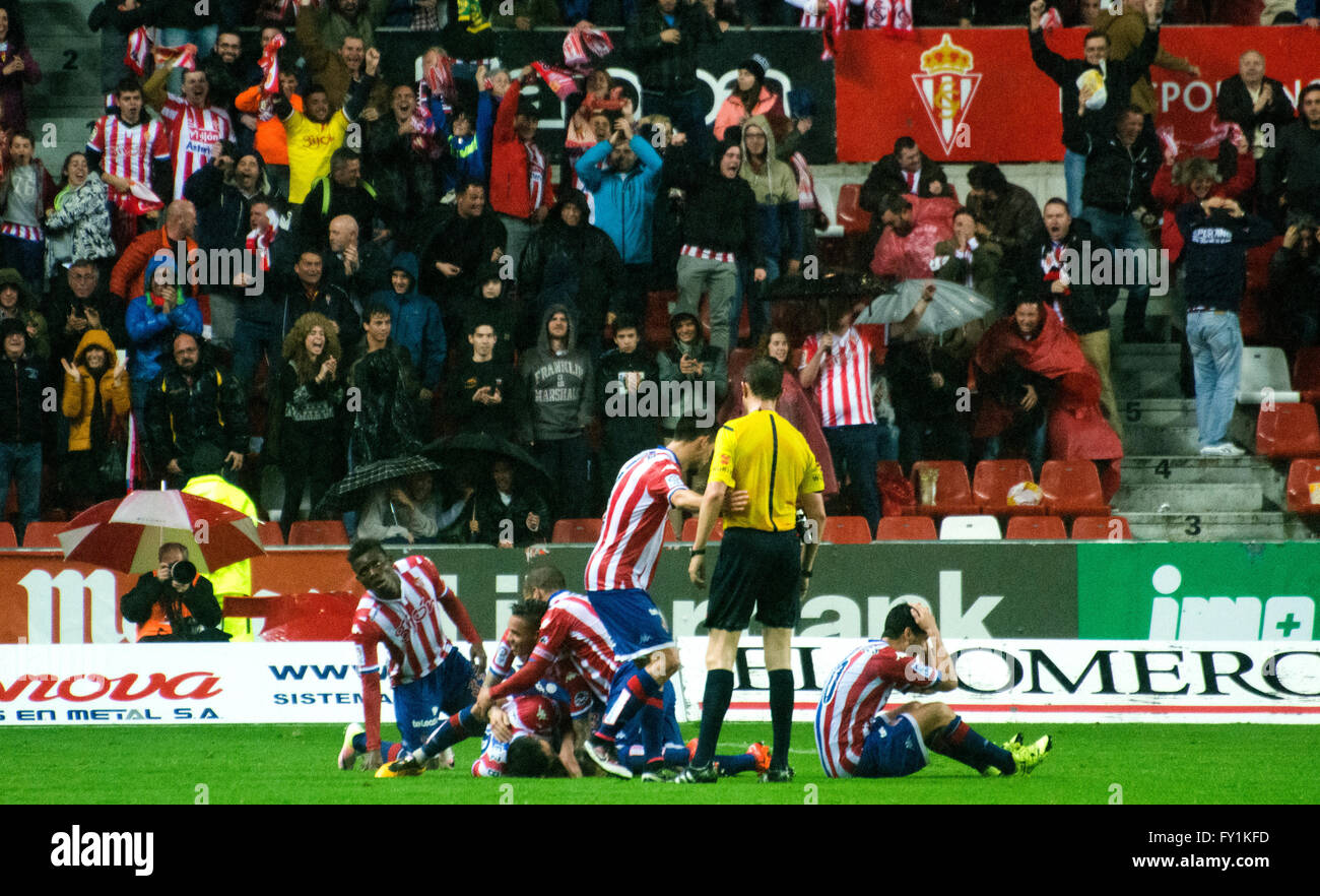 Gijon, Spain. 20th April, 2016. Players of Real Sporting de Gijon ...