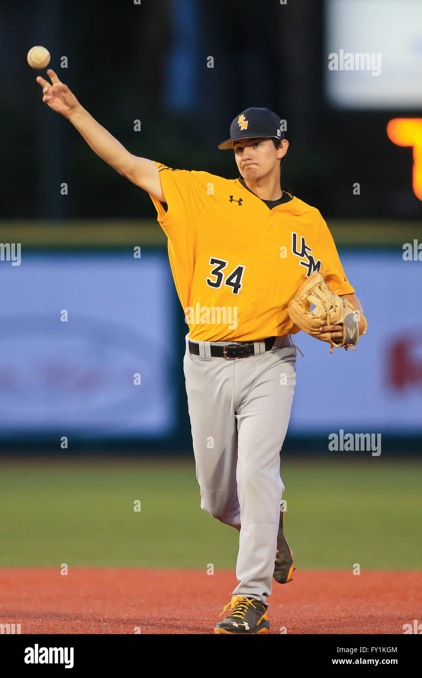 APR 19, 2016 - Southern Mississippi infielder Storme Cooper #34 throws ...