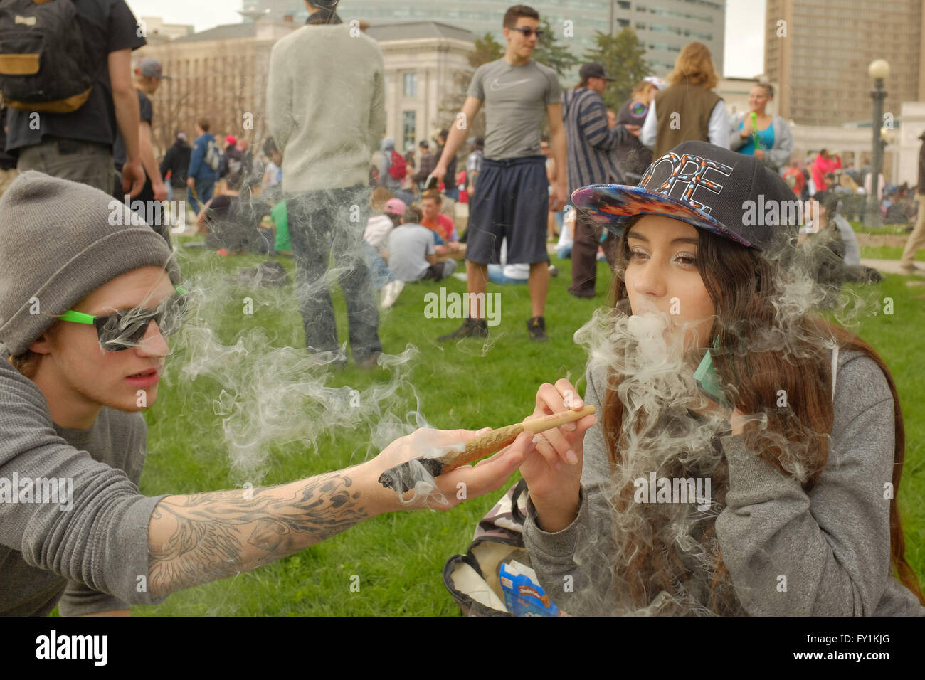 Marijuana 4 20 usa hi-res stock photography and images - Alamy