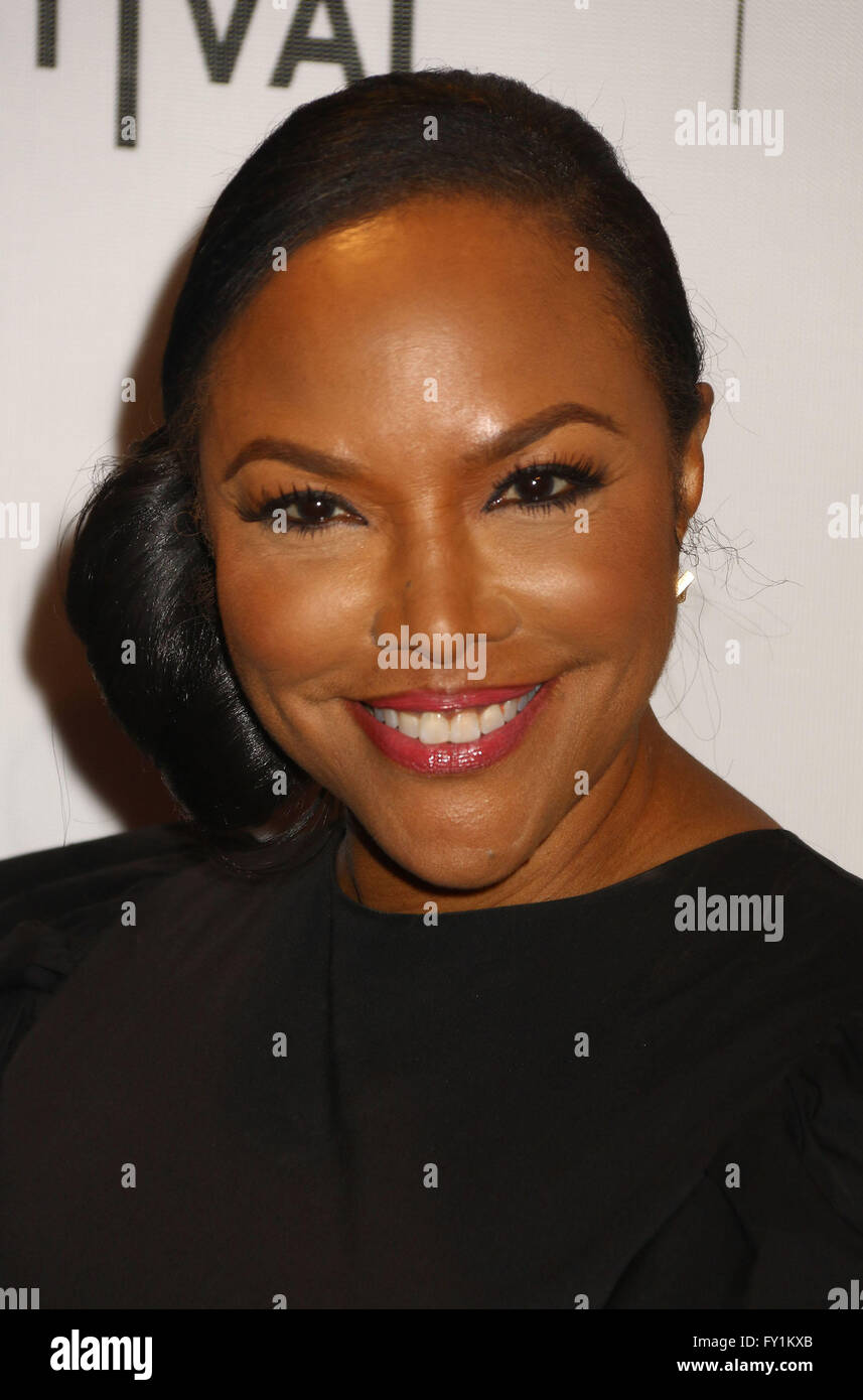 New York, New York, USA. 20th Apr, 2016. Actress LYNN WHITFIELD attends ...