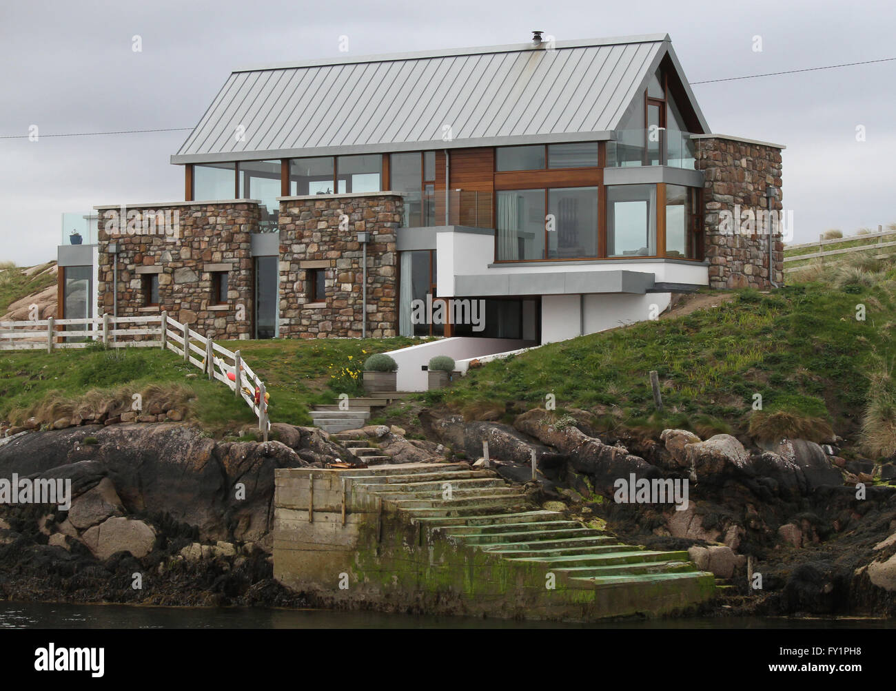 Donegal modern house hi-res stock photography and images - Alamy