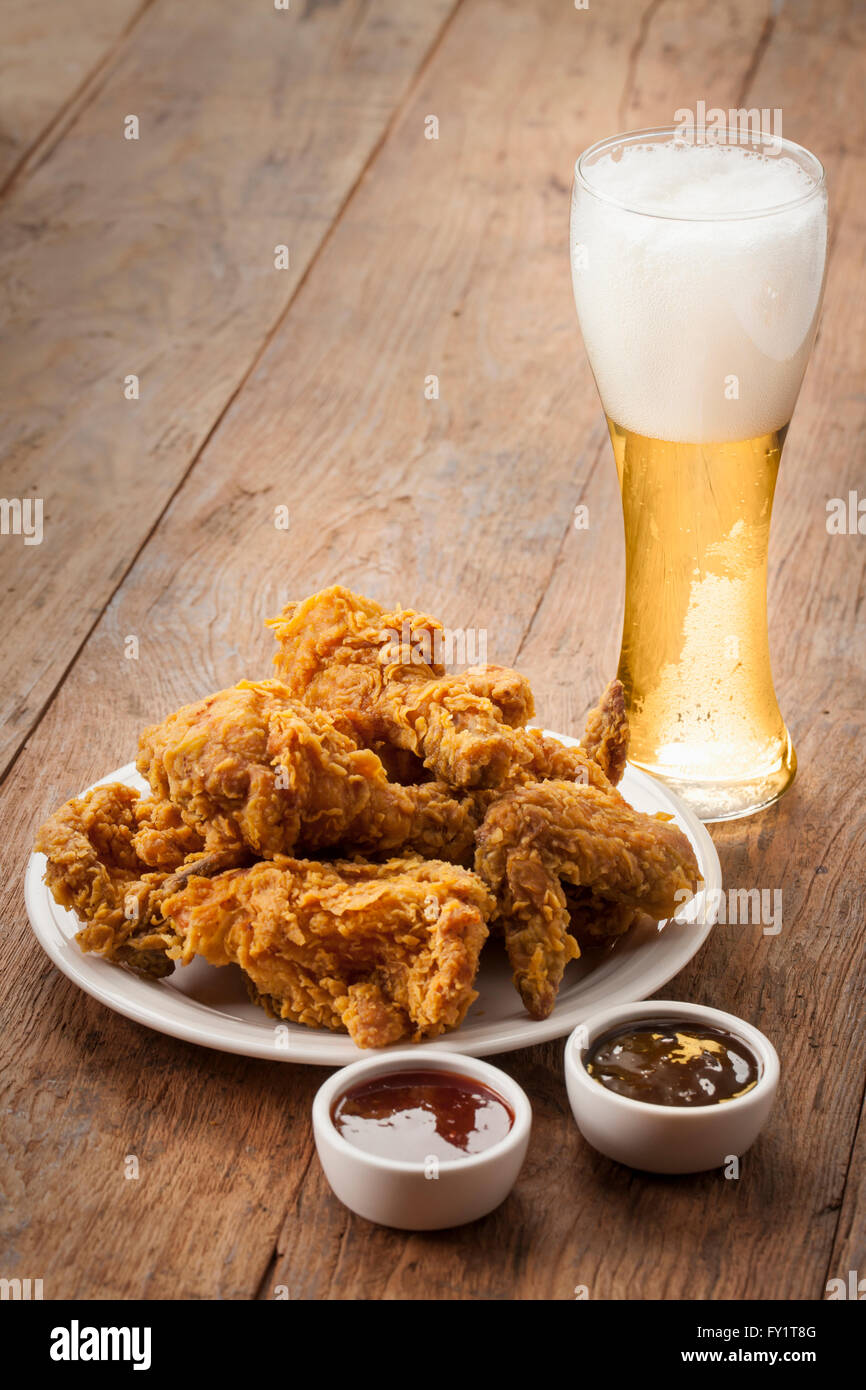 Fried chicken and beer Stock Photo - Alamy