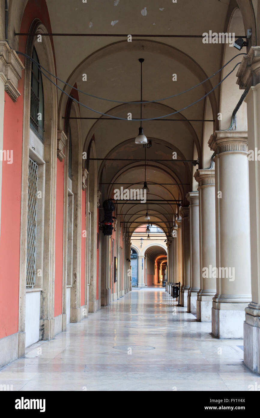 Covered arcade in Bologna, Italy Stock Photo: 102690810 - Alamy