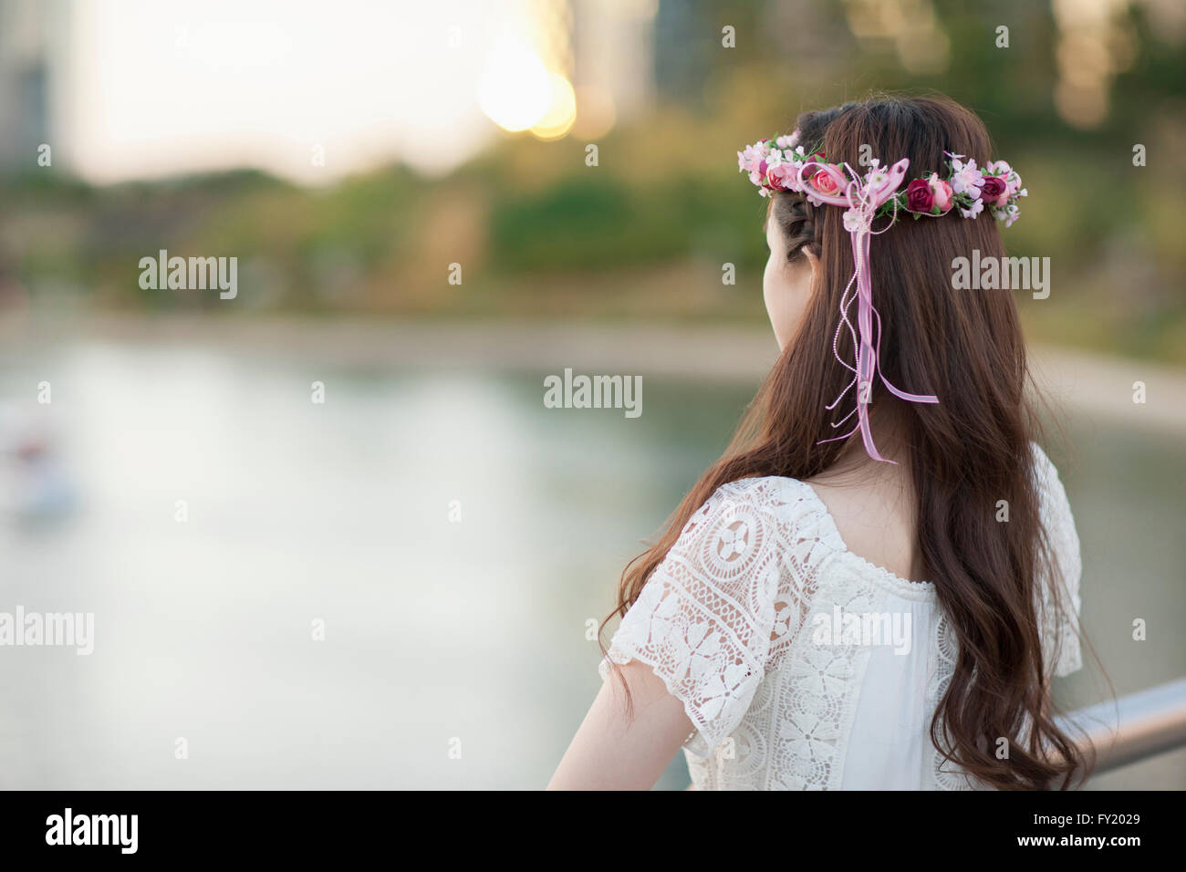 Back of a bride hi-res stock photography and images - Alamy