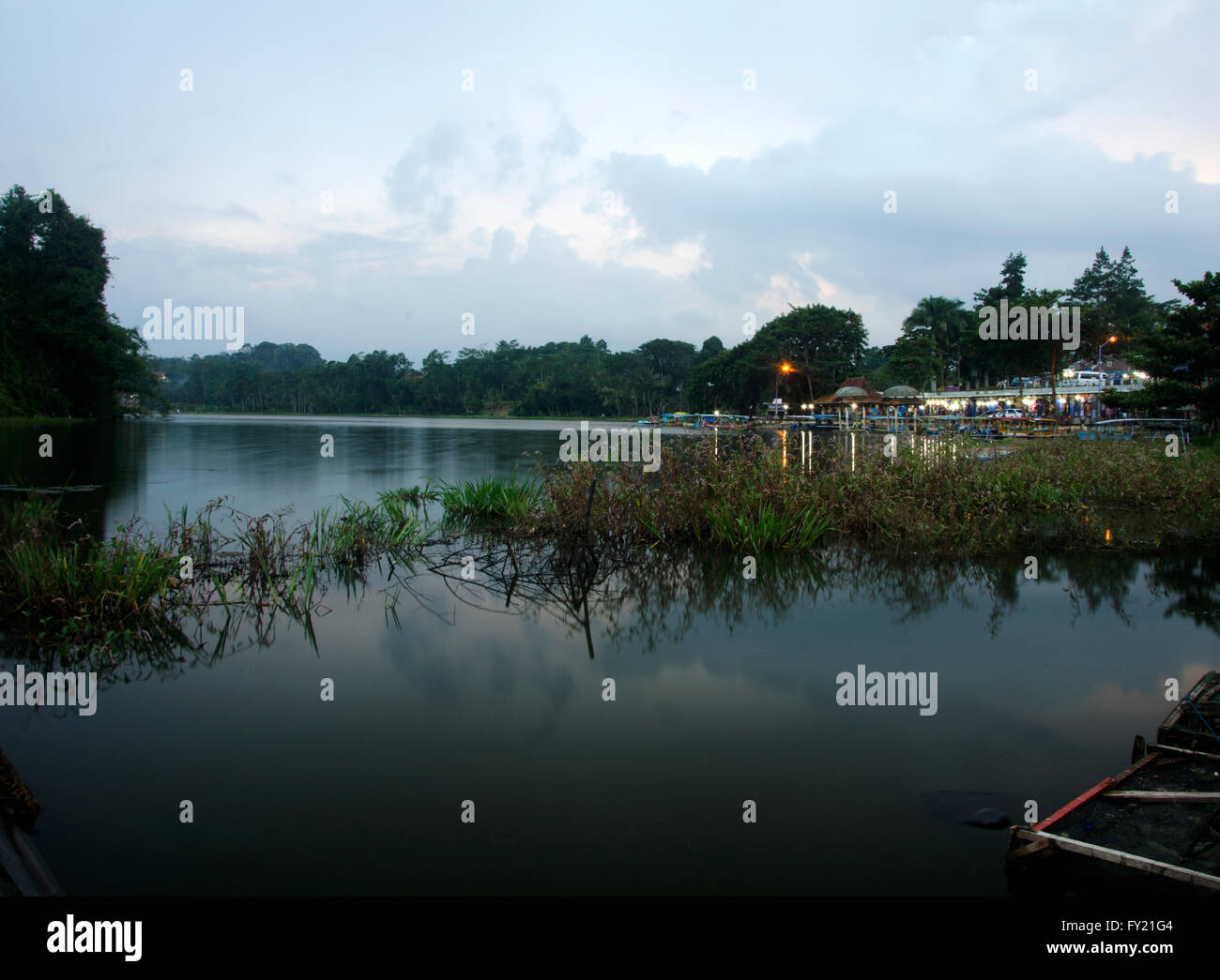 Twilight lamp hi-res stock photography and images - Alamy