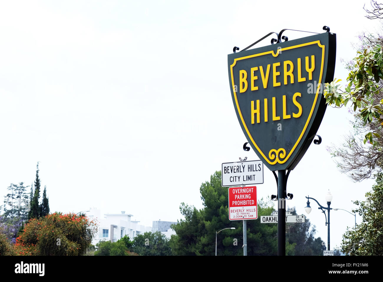 Beverly hills sign hi-res stock photography and images - Alamy