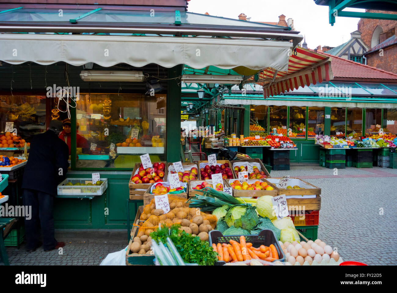 Eastern european food shop store hi-res stock photography and images ...