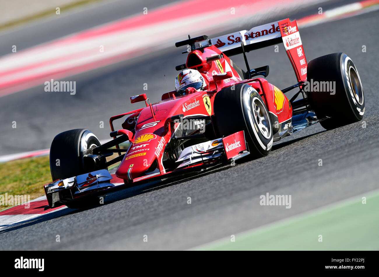 Sebastian Vettel, GER, Scuderia Ferrari SF15-T, Formula 1 test runs ...