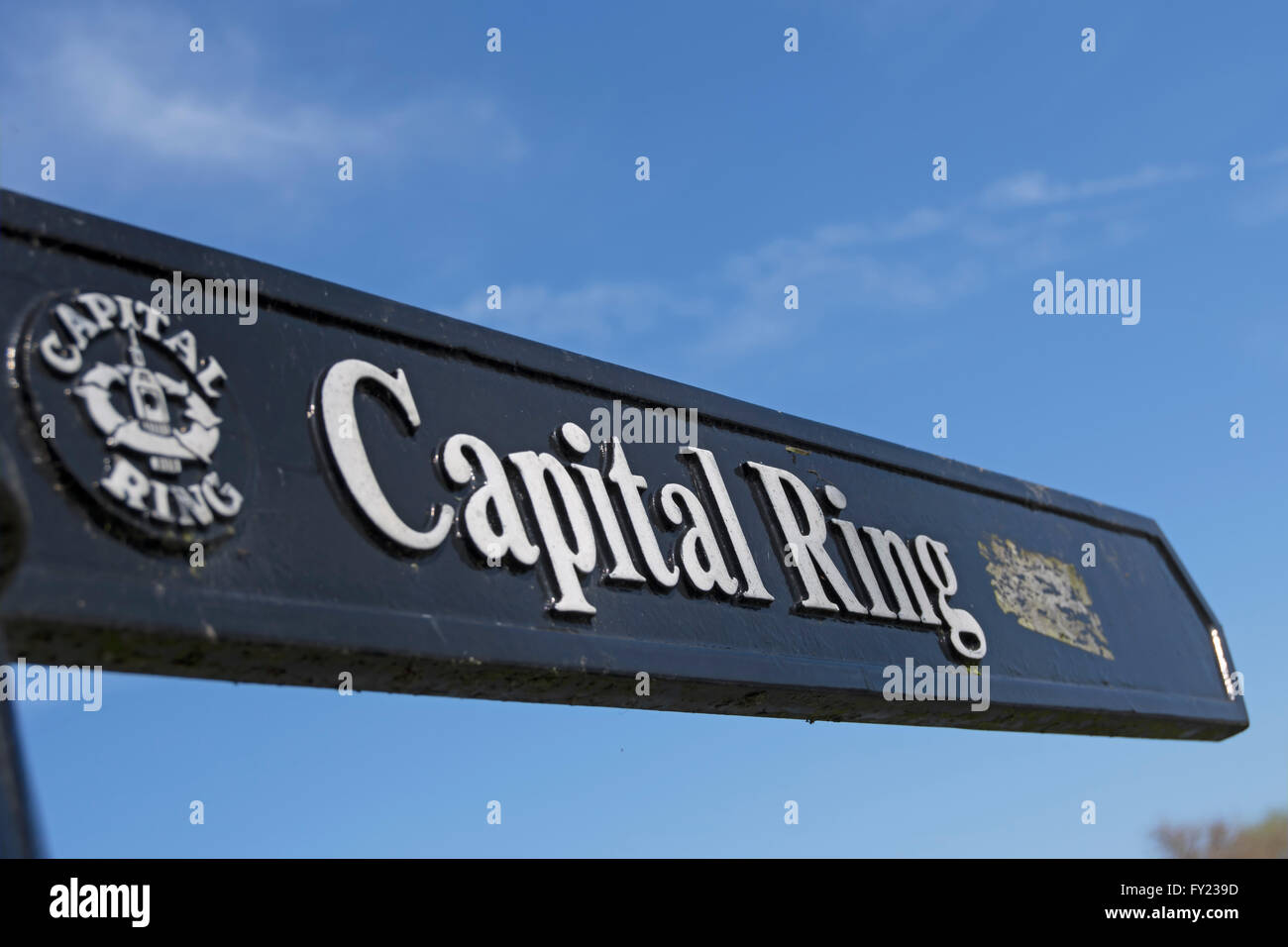 Ring sign hi-res stock photography and images - Alamy