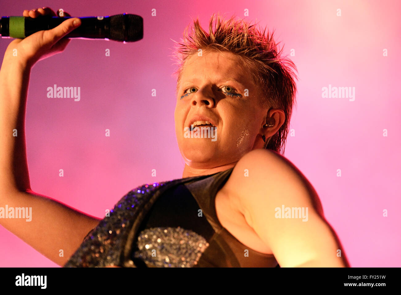 Robyn singer hi-res stock photography and images - Alamy