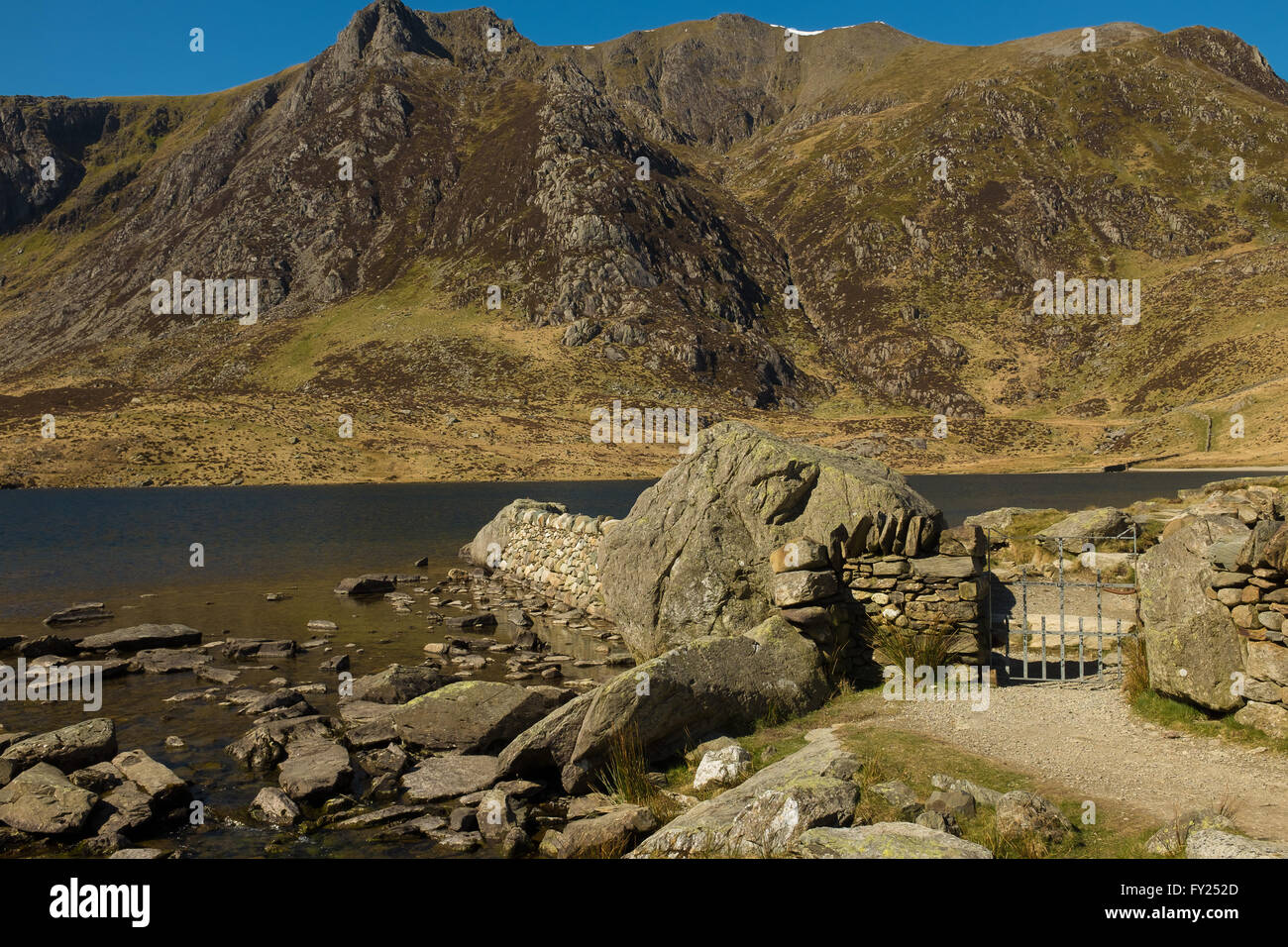 Llyn Idwal, Snowdonia Stock Photo - Alamy