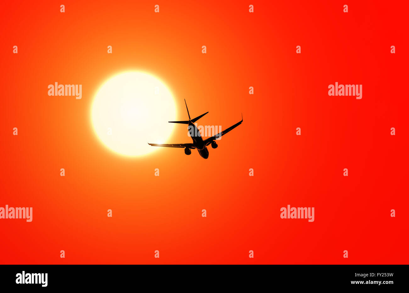 Sun aircraft hi-res stock photography and images - Alamy