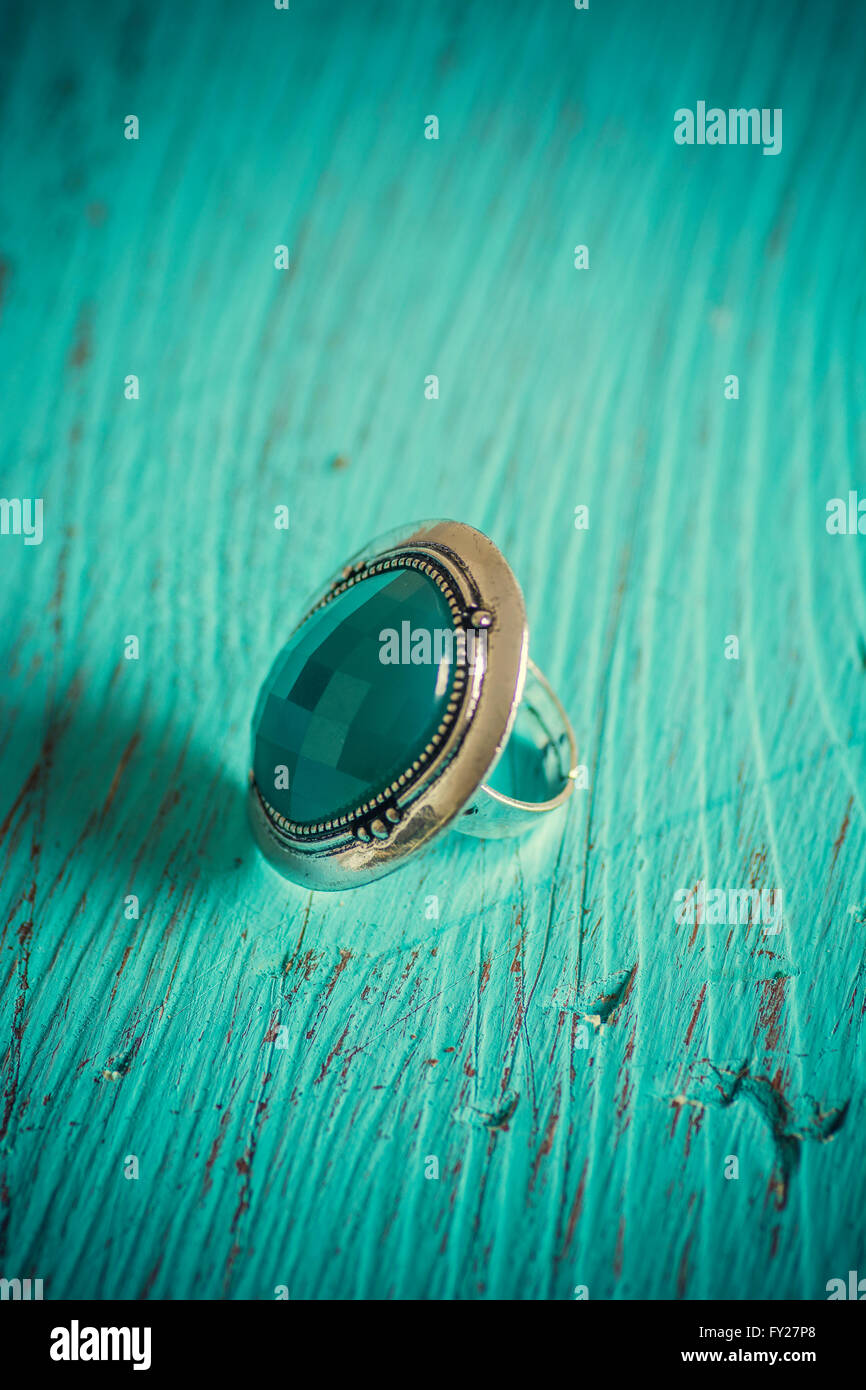 Silver ring hi-res stock photography and images - Alamy