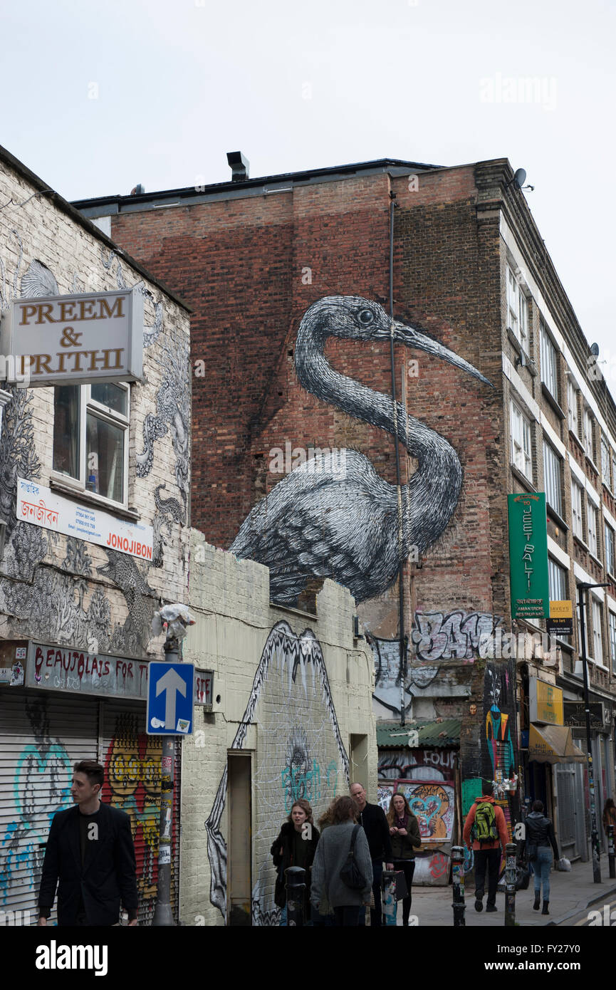 Street art of a bird by Roa a Belgian street artist, this piece is in ...