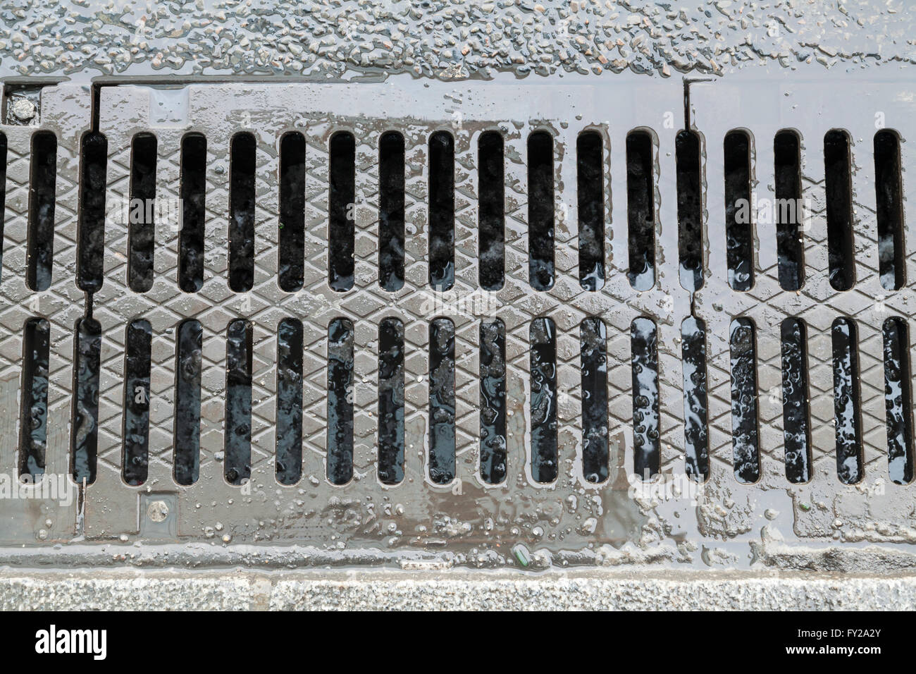 Gully drain hi-res stock photography and images - Alamy