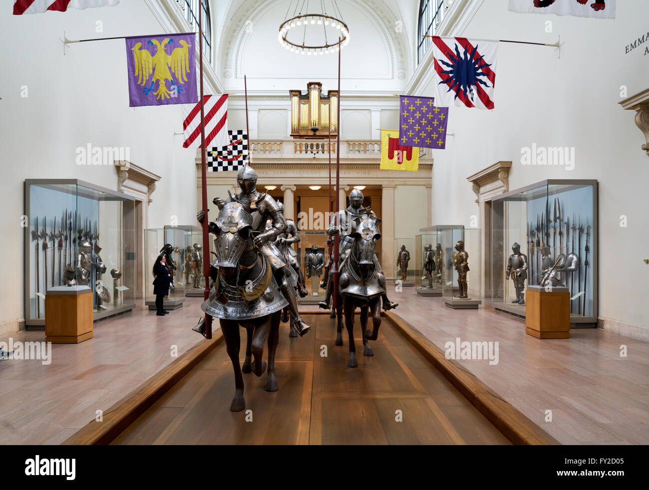 Metropolitan museum of art armor hi-res stock photography and images ...