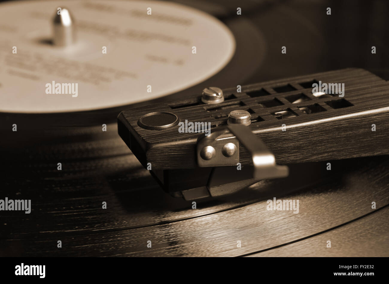 Vintage turntable 60s hi-res stock photography and images - Alamy