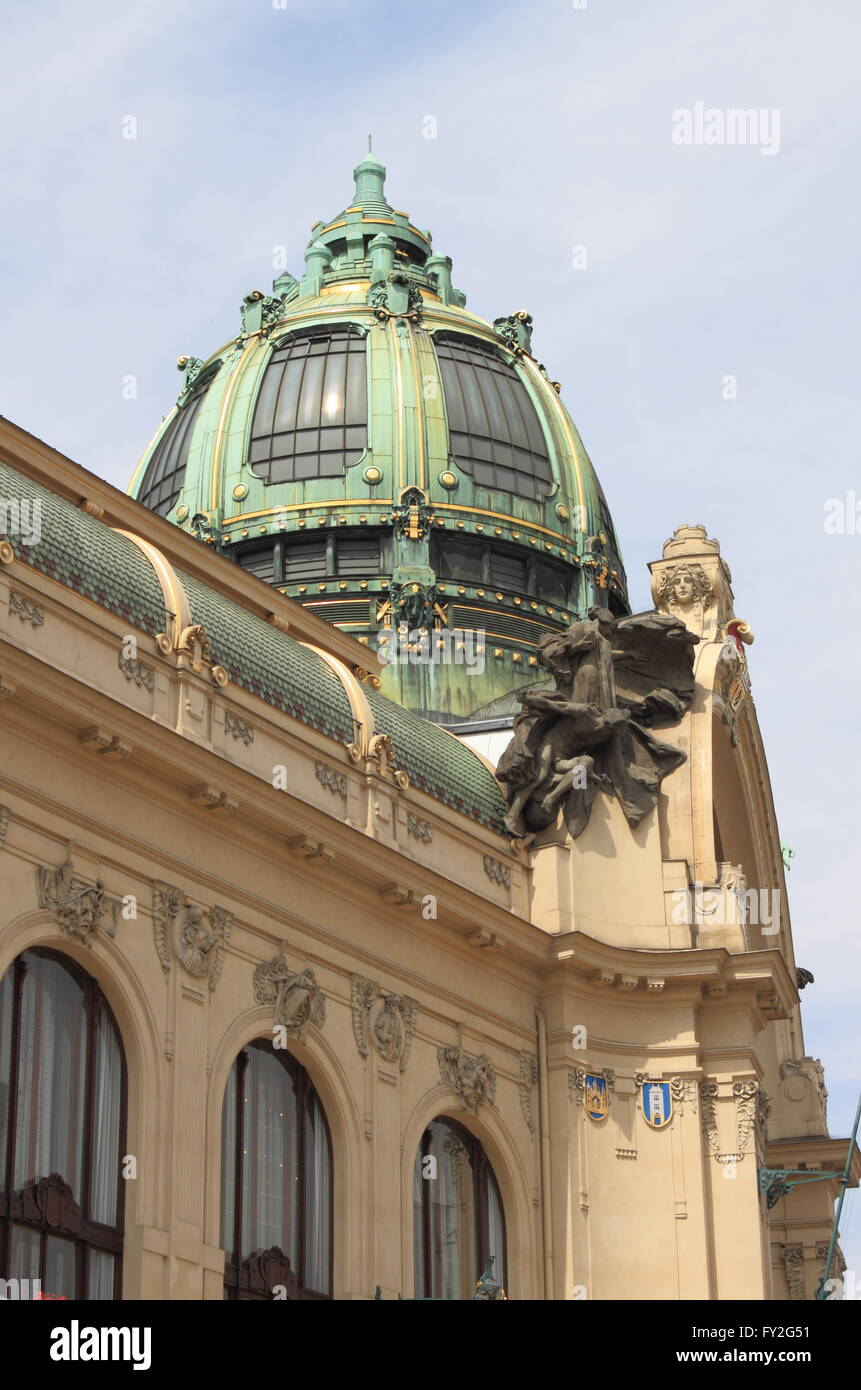 Prague opera house hi-res stock photography and images - Alamy