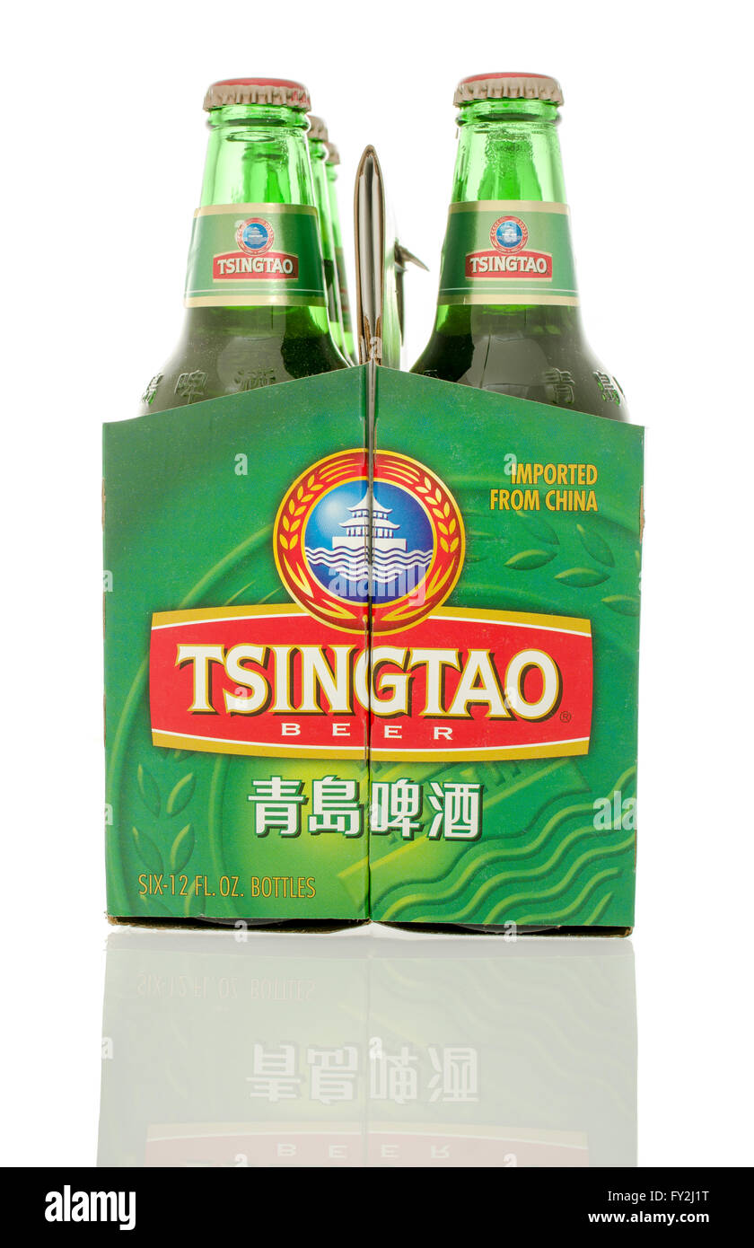 Tsingtao beer bottles hi-res stock photography and images - Alamy