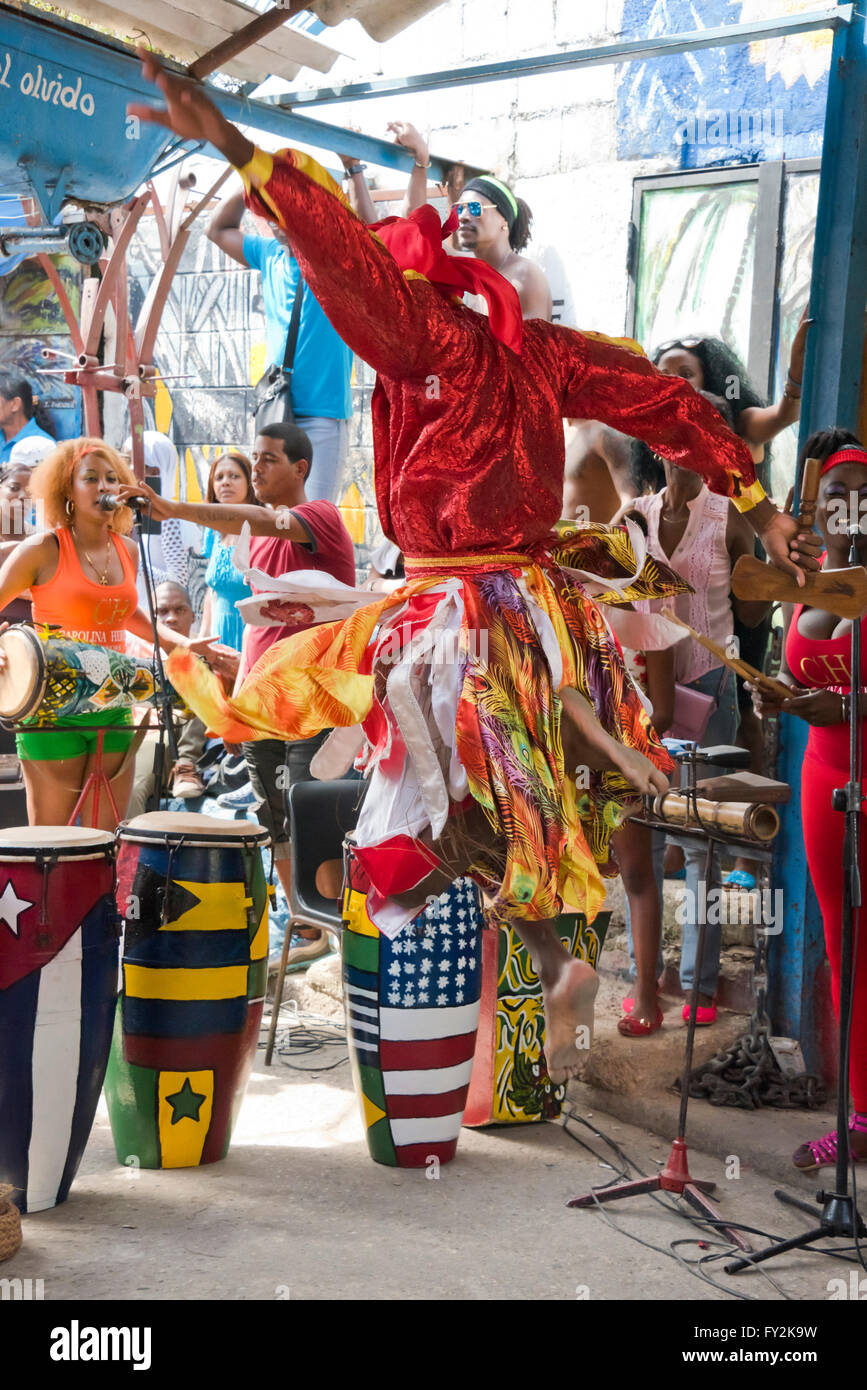 Cuban dancer costumes are hi-res stock photography and images - Alamy