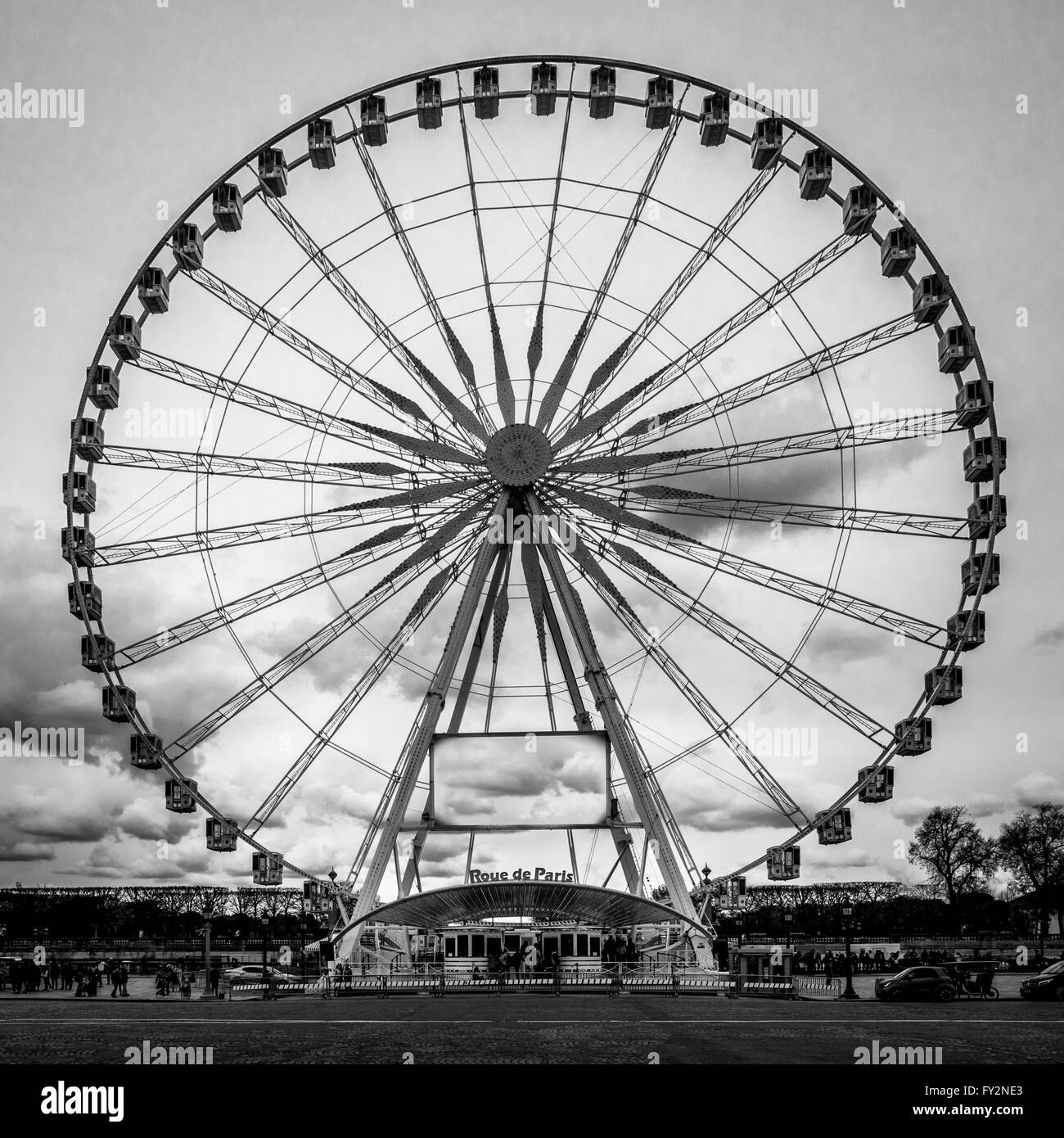 Roue de paris ferris wheel hi-res stock photography and images - Alamy