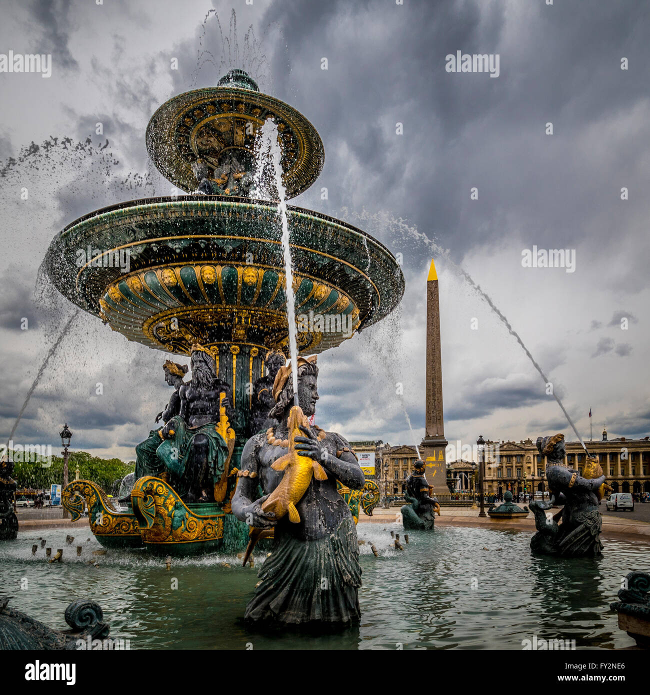 Obelisk paris hi-res stock photography and images - Alamy