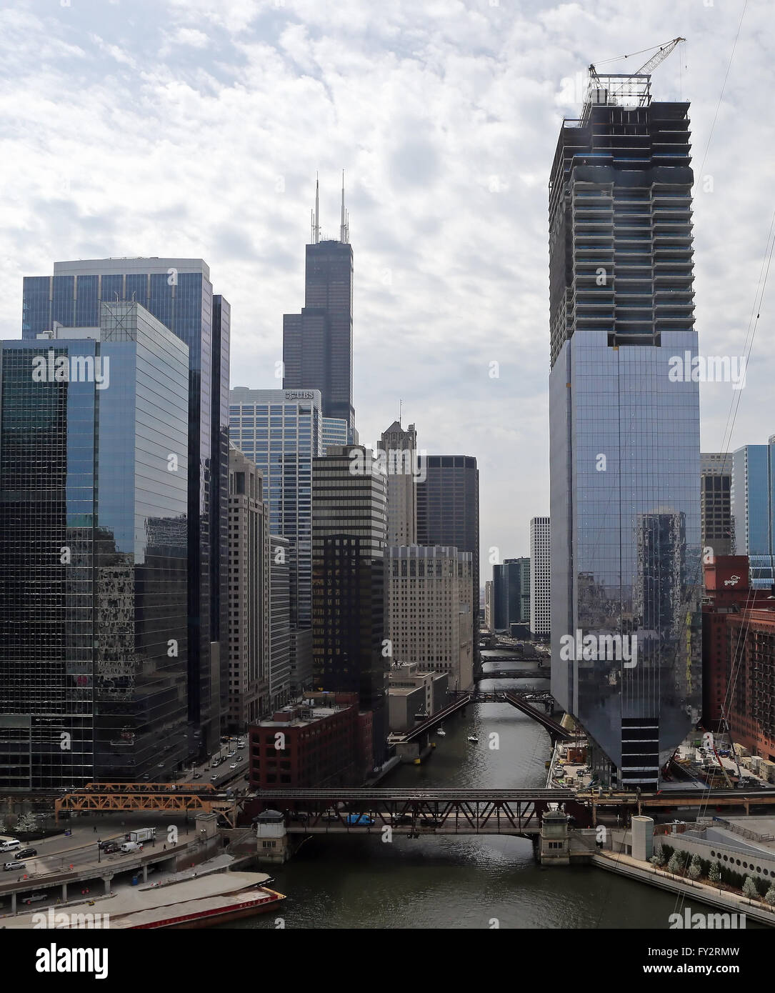 Lifted tower bridge hi-res stock photography and images - Alamy