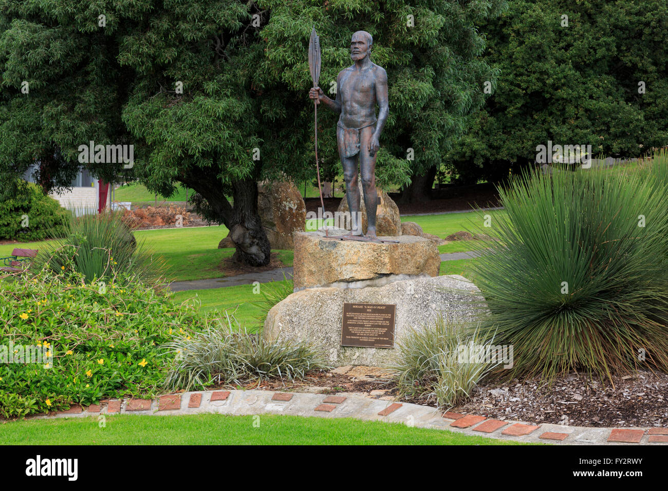 Mokare statue hi-res stock photography and images - Alamy