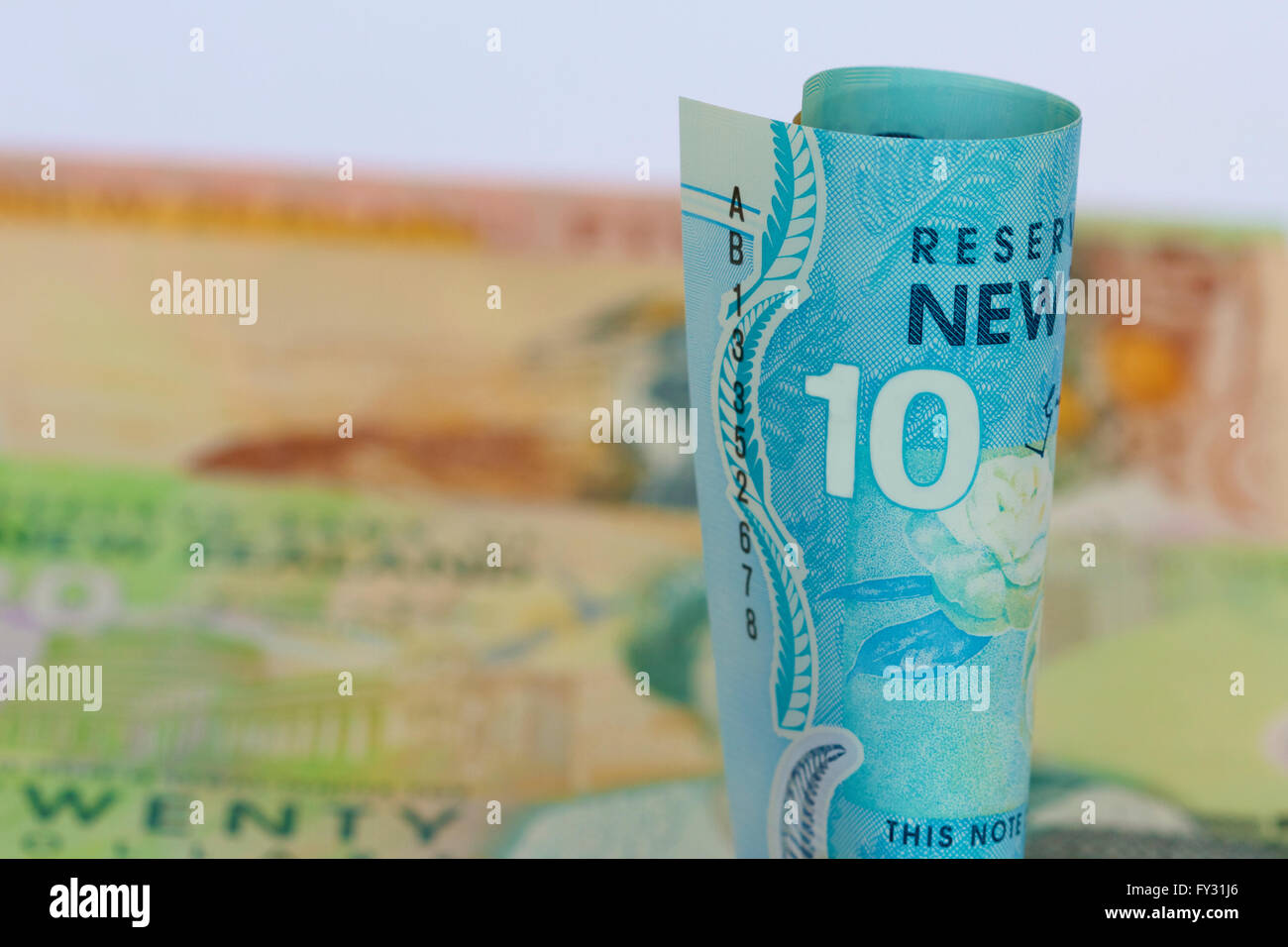 New zealand 10 dollar note hi-res stock photography and images - Alamy