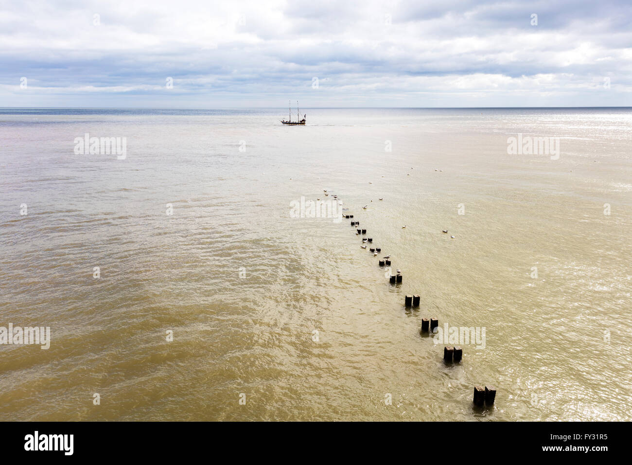 Coastal defences hi-res stock photography and images - Alamy
