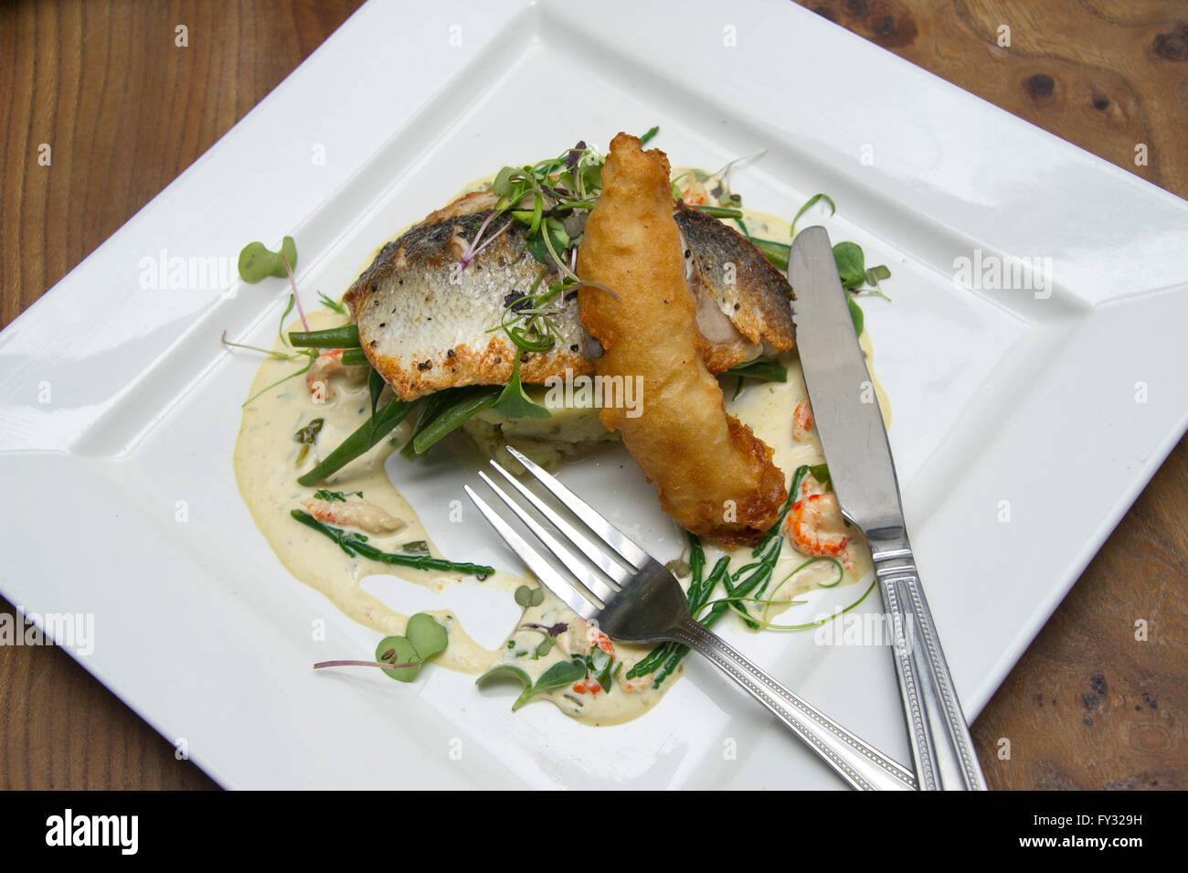The Cott Inn, Dartington, Totnes, Devonshire Stock Photo - Alamy