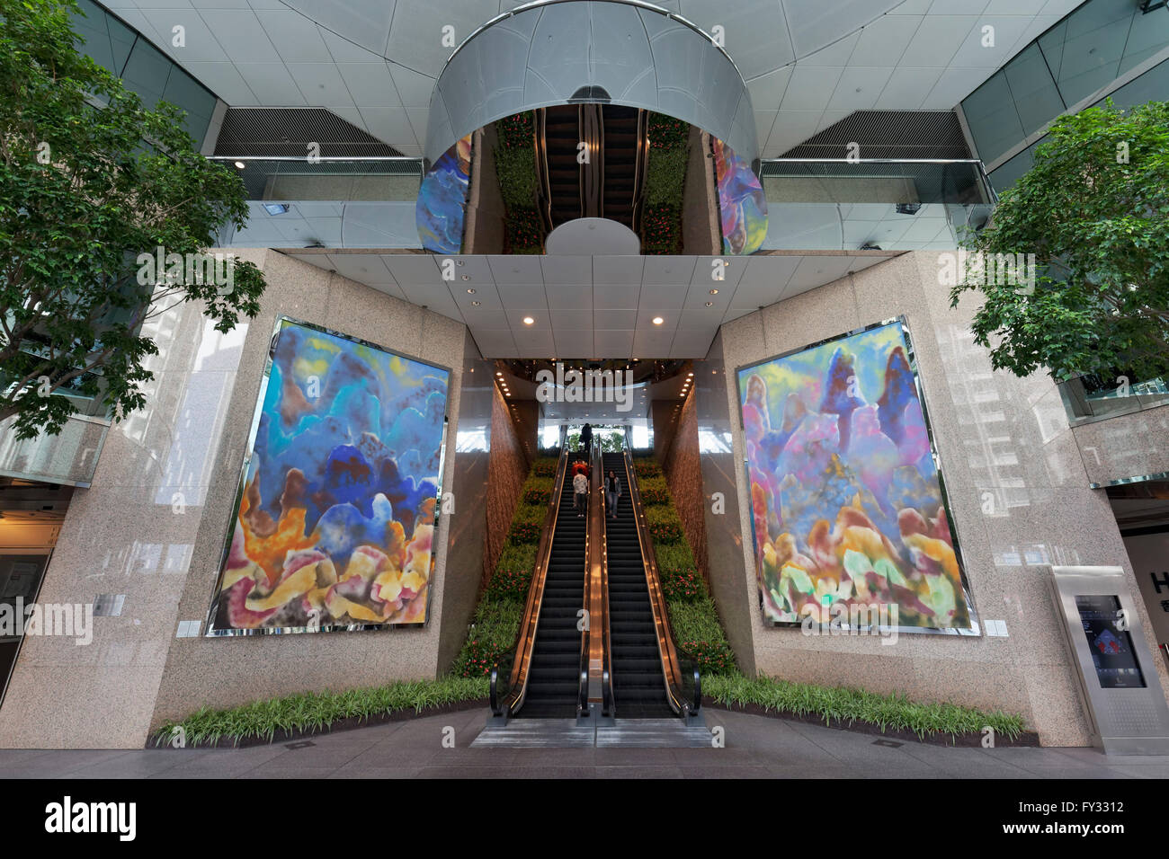 Bank foyer hi-res stock photography and images - Alamy