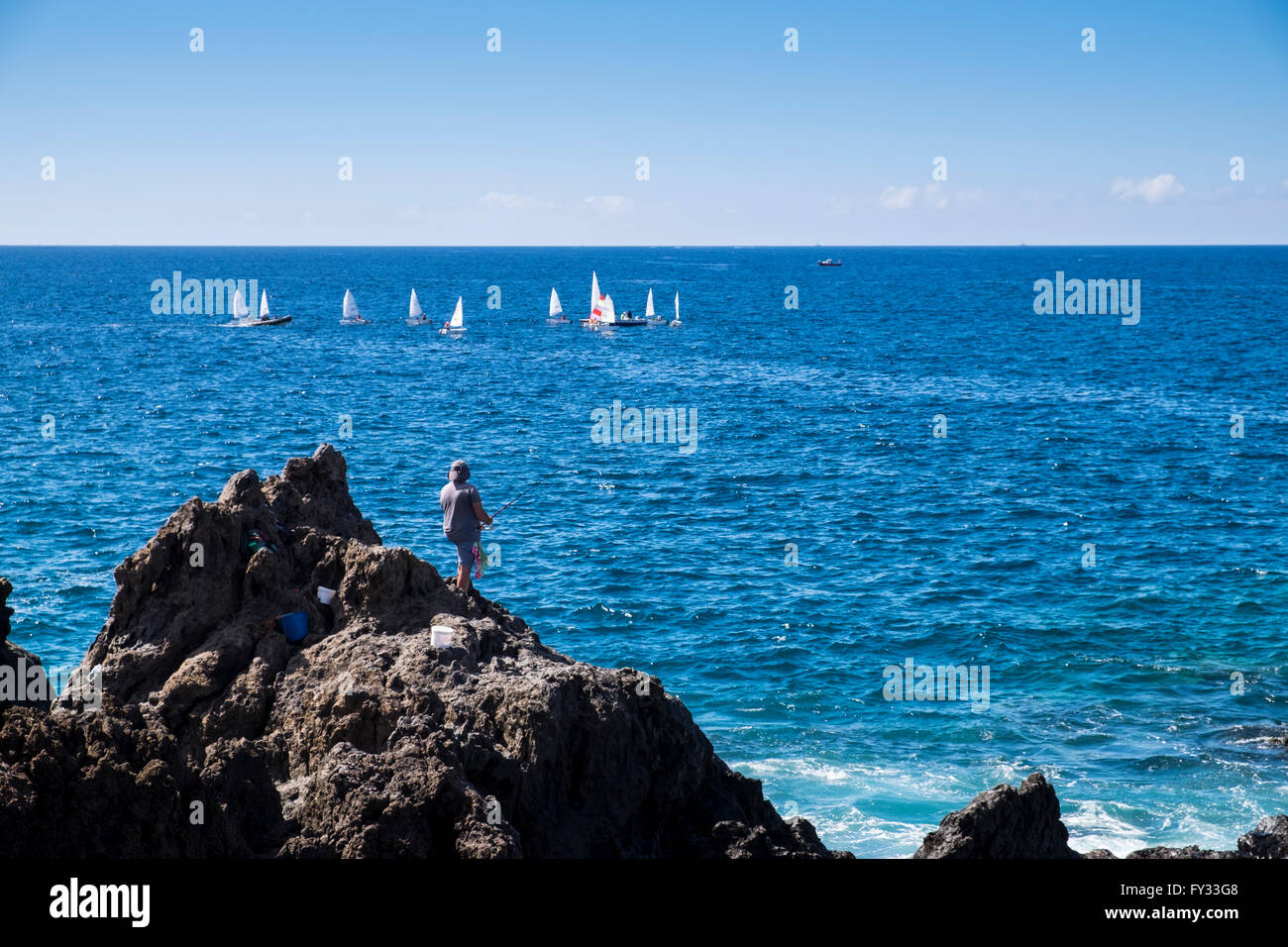 Off the rocks hi-res stock photography and images - Alamy