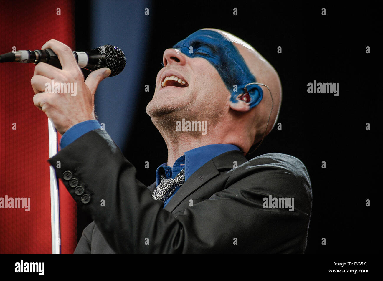 Rem concert london hi-res stock photography and images - Alamy