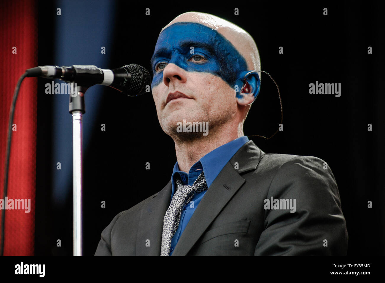 REM performing at Live 8, Hyde Park, London. 2 July 2005 Stock Photo ...