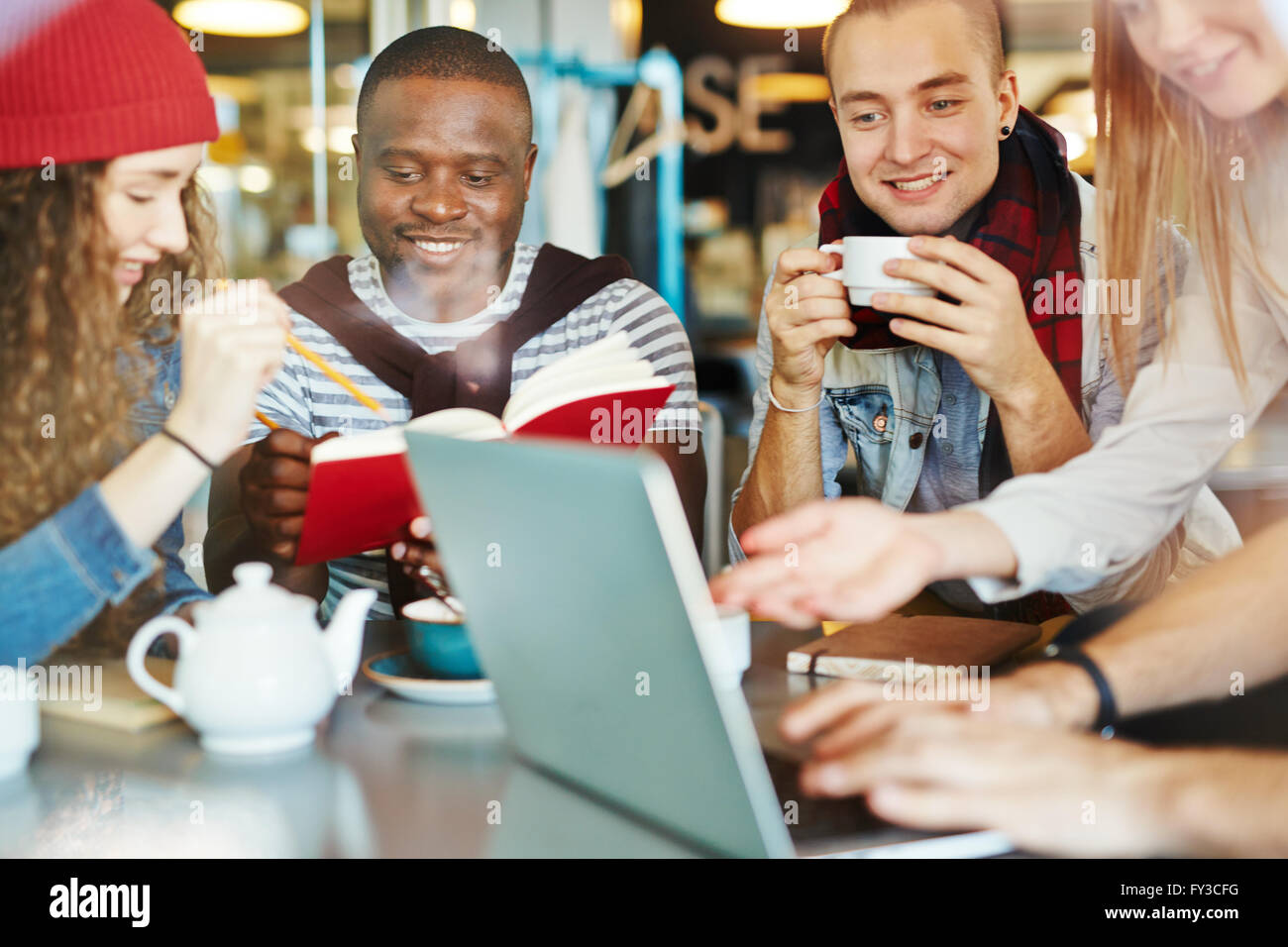 Students at break Stock Photo - Alamy